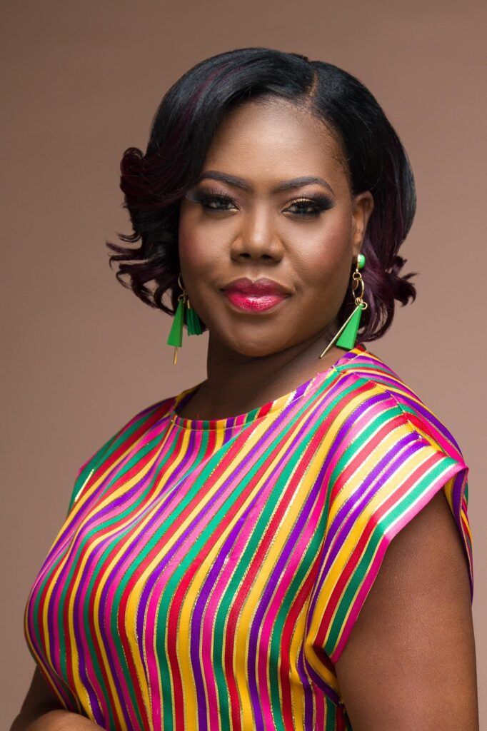 Artist Spotlight: Roxanne Robinson - Gospel Music Buzz